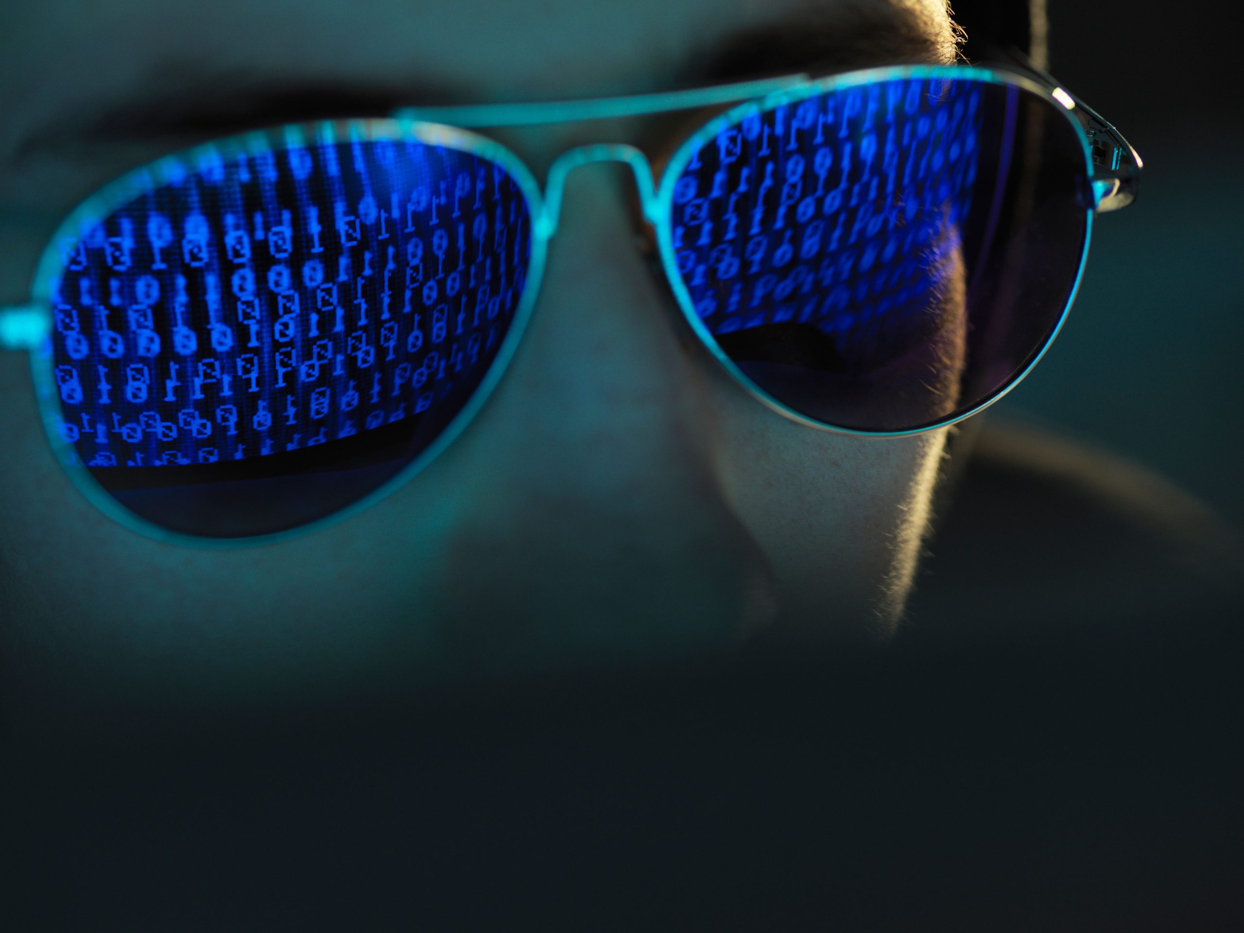 Cyber Threats in Paradise - Freisenbruch